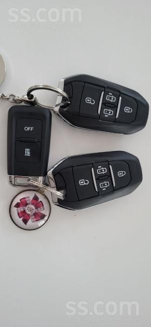 Melns Opel Zafira 2026 Jūrmala, ar dzinēja tilpumu 2.20 L un nobraukumu 10 tūkst. km par 48500 €, foto 15 vietnē AUTOMOTO.COM.LV