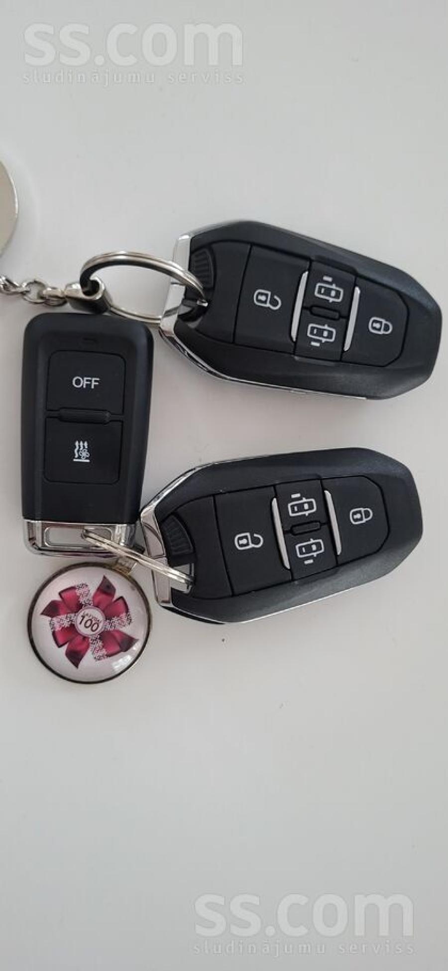 Melns Opel Zafira 2026 Jūrmala, ar dzinēja tilpumu 2.20 L un nobraukumu 10 tūkst. km par 48500 €, foto 15 vietnē AUTOMOTO.COM.LV
