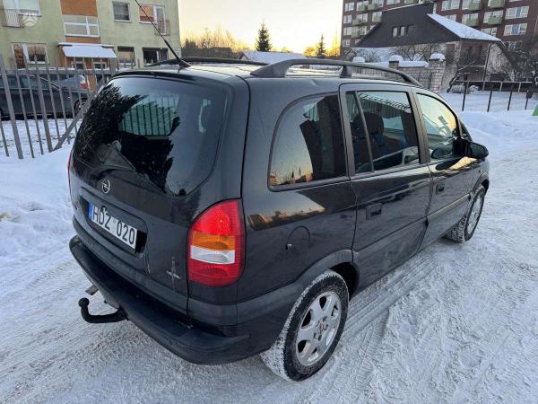Black Opel Zafira 1999 in Vilnius, with an engine capacity of 1.80 L and mileage of 222 thousand km for 850 €, photo 5 on AUTOMOTO.COM.LV