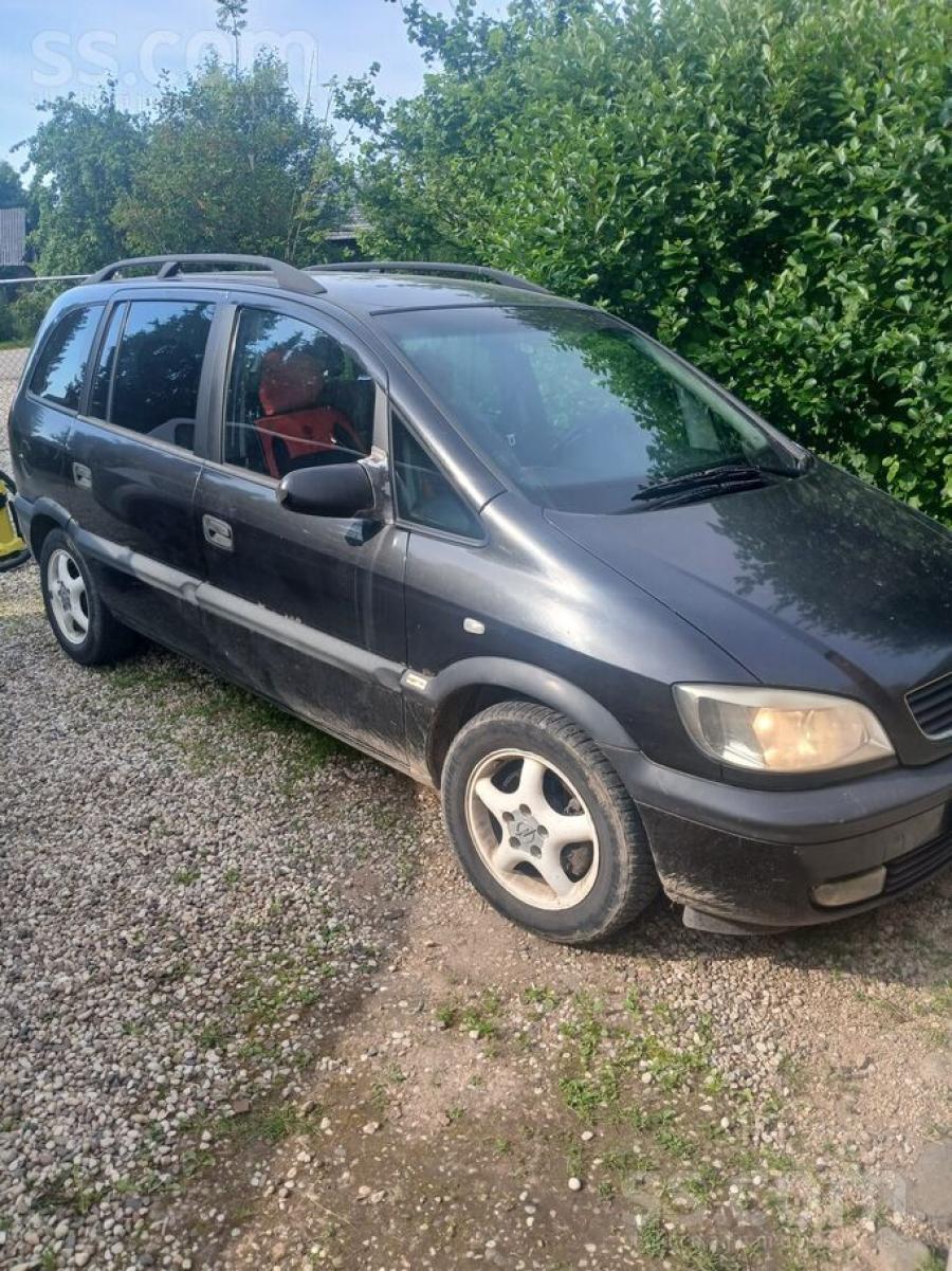 Black Opel Zafira 1999 in Cesis, with an engine capacity of 1.80 L and mileage of 460 thousand km for 650 €, photo 6 on AUTOMOTO.COM.LV