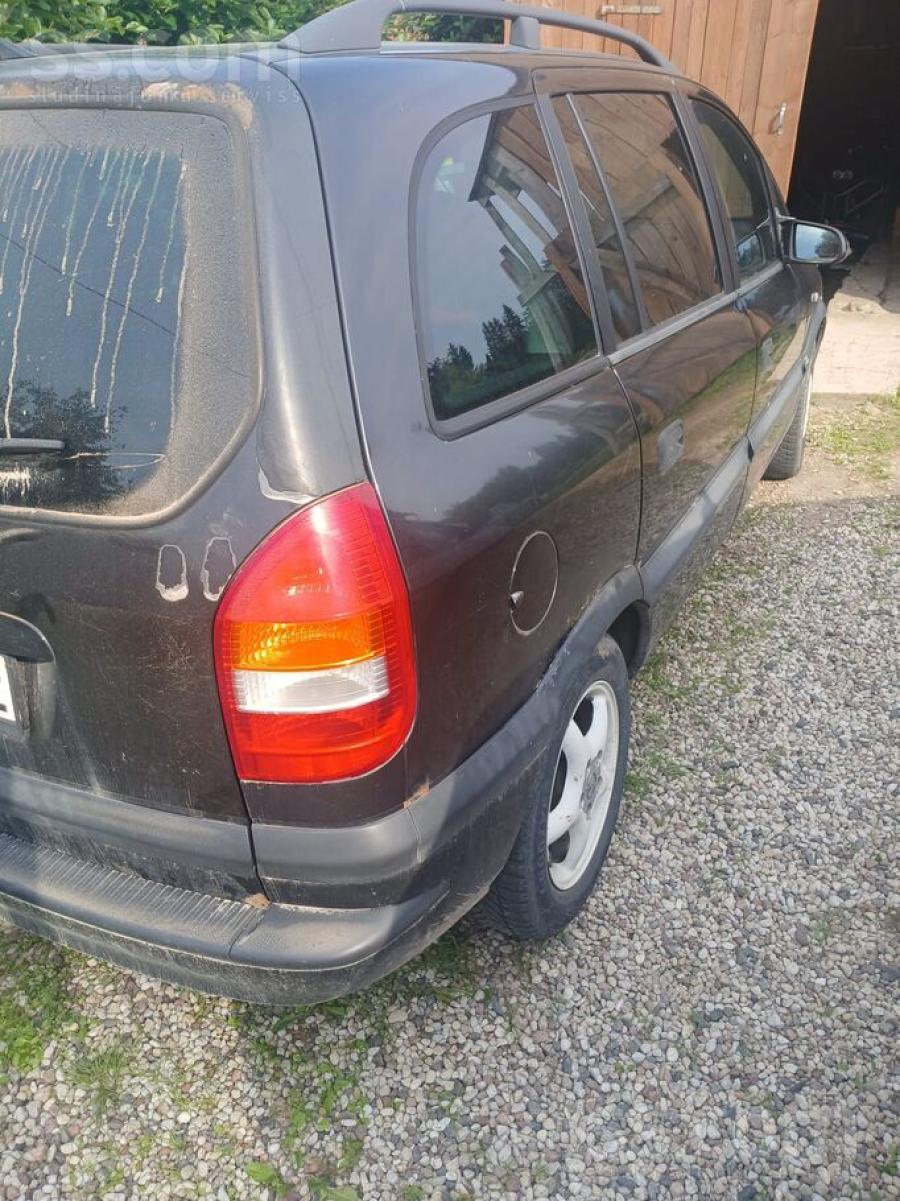 Black Opel Zafira 1999 in Cesis, with an engine capacity of 1.80 L and mileage of 460 thousand km for 650 €, photo 7 on AUTOMOTO.COM.LV