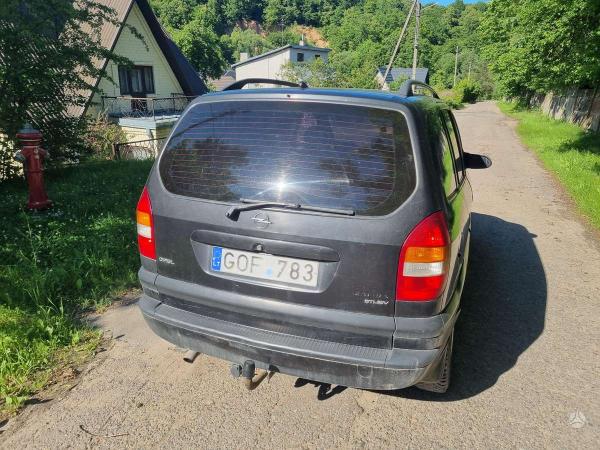 Melns Opel Zafira 2000 Kauņa, ar dzinēja tilpumu 2.00 L un nobraukumu 375 tūkst. km par 799 €, foto 5 vietnē AUTOMOTO.COM.LV