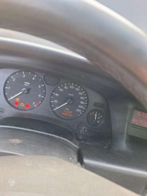 Melns Opel Zafira 2000 Viļņa, ar dzinēja tilpumu 1.80 L un nobraukumu 288 tūkst. km par 800 €, foto 1 vietnē AUTOMOTO.COM.LV