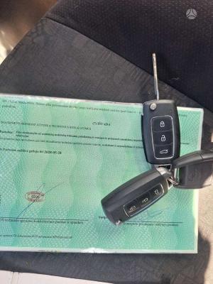 Melns Opel Zafira 2000 Viļņa, ar dzinēja tilpumu 1.80 L un nobraukumu 288 tūkst. km par 800 €, foto 14 vietnē AUTOMOTO.COM.LV