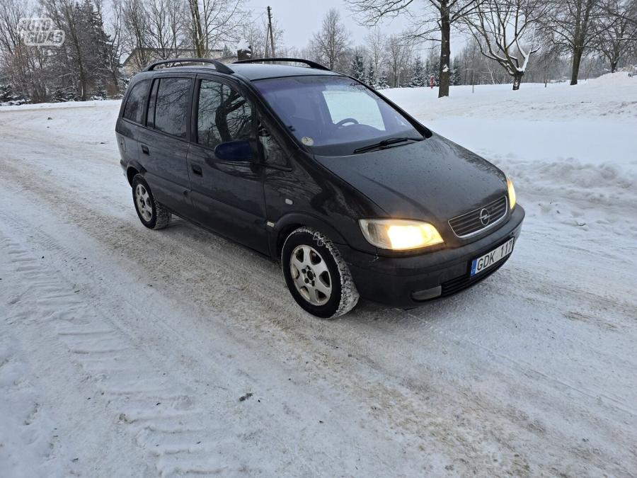 Melns Opel Zafira 2001 Radviliškis, ar dzinēja tilpumu 2.00 L un nobraukumu 419 tūkst. km par 1050 €, foto 2 vietnē AUTOMOTO.COM.LV