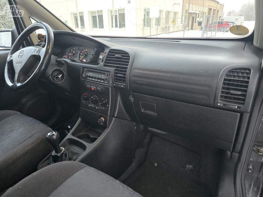 Melns Opel Zafira 2001 Radviliškis, ar dzinēja tilpumu 2.00 L un nobraukumu 419 tūkst. km par 1050 €, foto 16 vietnē AUTOMOTO.COM.LV