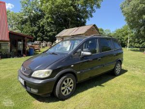 Black Opel Zafira 2001 in Alytus, with an engine capacity of 2.00 L and mileage of 287 thousand km for 550 €, photo 5 on AUTOMOTO.COM.LV