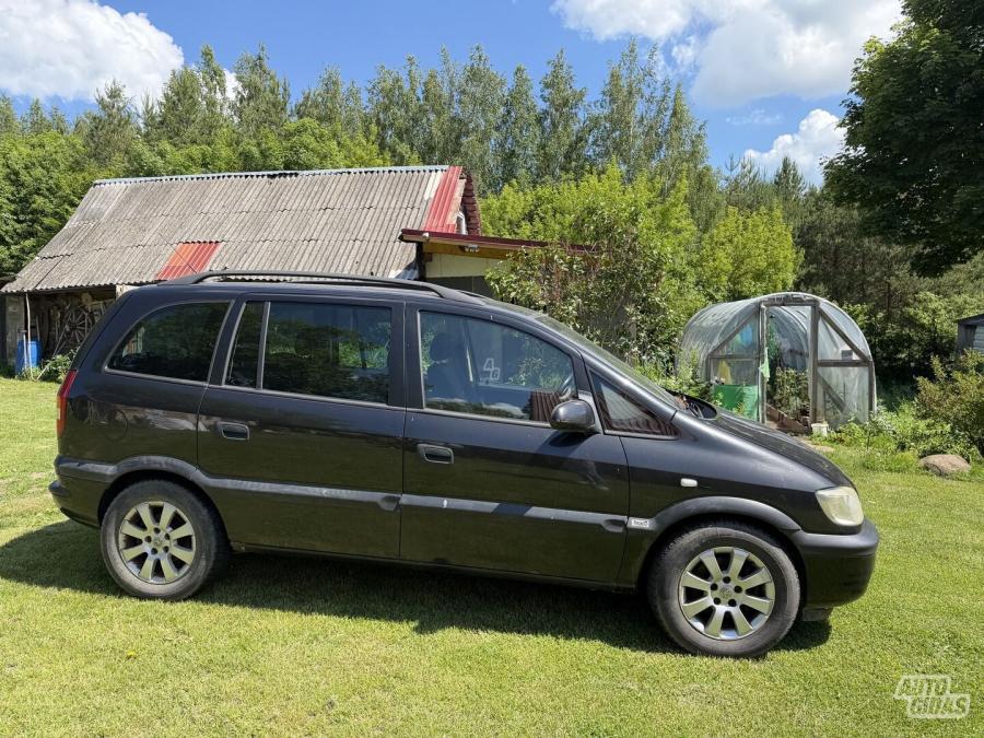 Black Opel Zafira 2001 in Alytus, with an engine capacity of 2.00 L and mileage of 287 thousand km for 550 €, photo 8 on AUTOMOTO.COM.LV