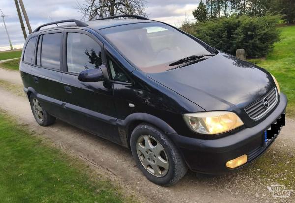 Black Opel Zafira 2002 in Skuodas, with an engine capacity of 2.20 L and mileage of 321 thousand km for 800 €, photo 2 on AUTOMOTO.COM.LV