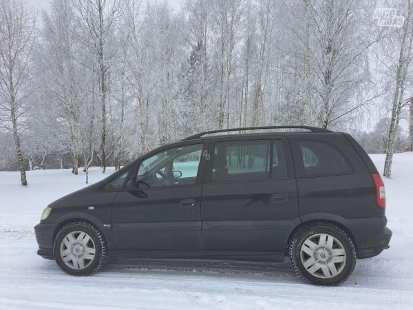 Melns Opel Zafira 2002 Ukmergė, ar dzinēja tilpumu 2.20 L un nobraukumu 386 tūkst. km par 990 €, foto 2 vietnē AUTOMOTO.COM.LV