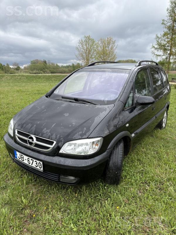 Melns Opel Zafira 2002 Rēzekne, ar dzinēja tilpumu 2.00 L un nobraukumu 268 tūkst. km par 1100 €, foto 1 vietnē AUTOMOTO.COM.LV