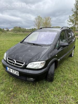 Black Opel Zafira 2002 in Rezekne, with an engine capacity of 2.00 L and mileage of 268 thousand km for 1100 €, photo  on AUTOMOTO.COM.LV