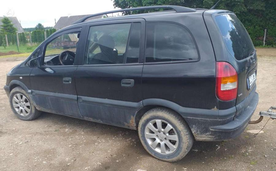 Melns Opel Zafira 2002 Pakruojis, ar dzinēja tilpumu 2.17 L un nobraukumu 274 tūkst. km par 450 €, foto 4 vietnē AUTOMOTO.COM.LV