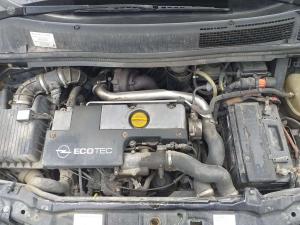 Melns Opel Zafira 2002 Pakruojis, ar dzinēja tilpumu 2.17 L un nobraukumu 274 tūkst. km par 450 €, foto 10 vietnē AUTOMOTO.COM.LV