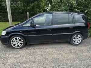 Black Opel Zafira 2002 in Valmiera, with an engine capacity of 2.00 L and mileage of 260 thousand km for 1500 €, photo 4 on AUTOMOTO.COM.LV