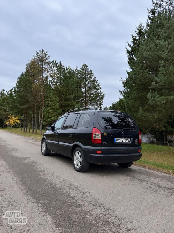 Melns Opel Zafira 2002 Viļņa, ar dzinēja tilpumu 2.00 L un nobraukumu 300 tūkst. km par 700 €, foto 7 vietnē AUTOMOTO.COM.LV