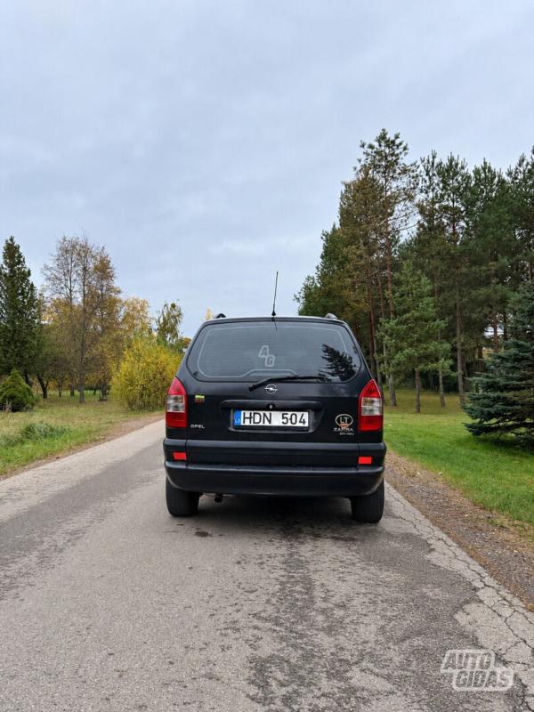 Melns Opel Zafira 2002 Viļņa, ar dzinēja tilpumu 2.00 L un nobraukumu 300 tūkst. km par 700 €, foto 8 vietnē AUTOMOTO.COM.LV