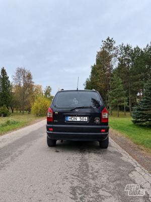Black Opel Zafira 2002 in Vilnius, with an engine capacity of 2.00 L and mileage of 300 thousand km for 700 €, photo 8 on AUTOMOTO.COM.LV