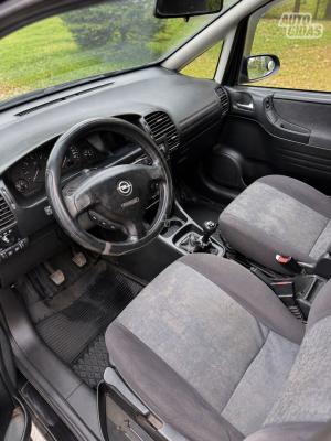 Black Opel Zafira 2002 in Vilnius, with an engine capacity of 2.00 L and mileage of 300 thousand km for 700 €, photo 9 on AUTOMOTO.COM.LV