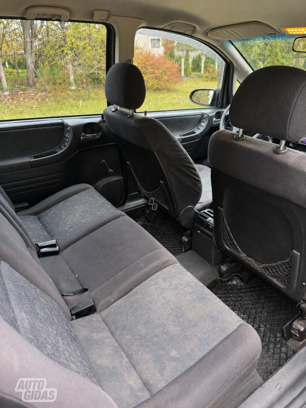 Melns Opel Zafira 2002 Viļņa, ar dzinēja tilpumu 2.00 L un nobraukumu 300 tūkst. km par 700 €, foto 11 vietnē AUTOMOTO.COM.LV