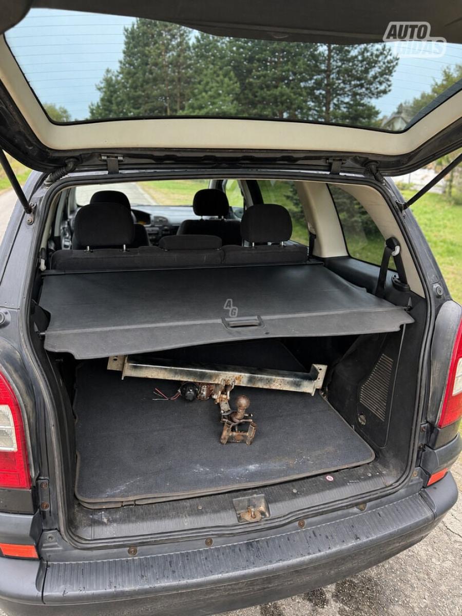 Black Opel Zafira 2002 in Vilnius, with an engine capacity of 2.00 L and mileage of 300 thousand km for 700 €, photo 12 on AUTOMOTO.COM.LV