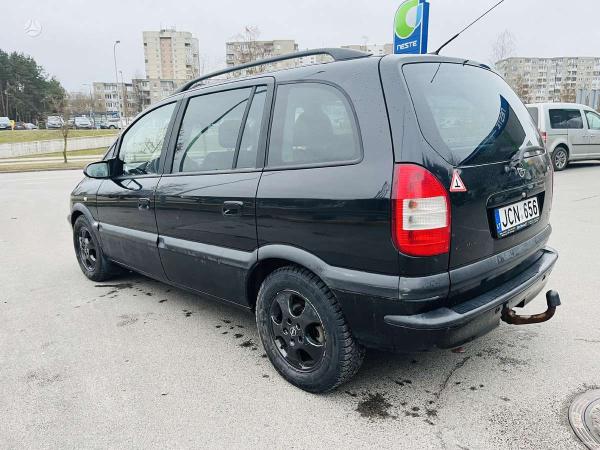 Black Opel Zafira 2003 in Vilnius, with an engine capacity of 2.00 L and mileage of 346 thousand km for 890 €, photo 5 on AUTOMOTO.COM.LV