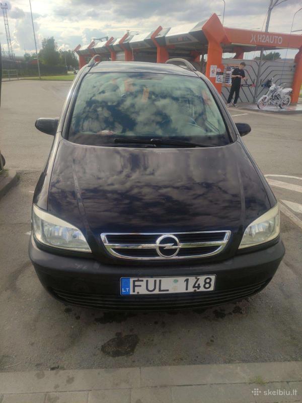Black Opel Zafira 2003 in Siauliai, with an engine capacity of 2.00 L and mileage of 327 thousand km for 800 €, photo 2 on AUTOMOTO.COM.LV