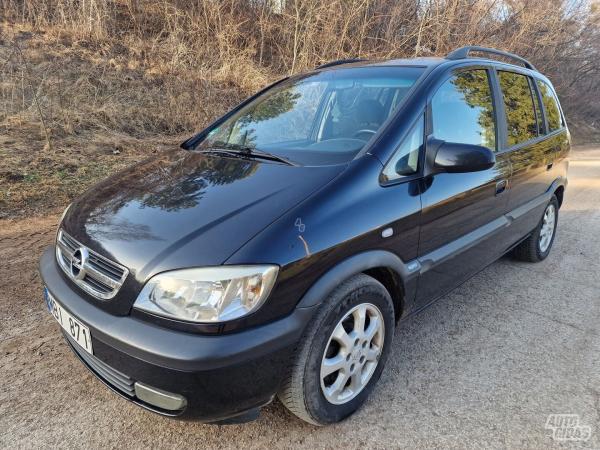 Black Opel Zafira 2003 in Ukmerge, with an engine capacity of 2.00 L and mileage of 243 thousand km for 480 €, photo 1 on AUTOMOTO.COM.LV