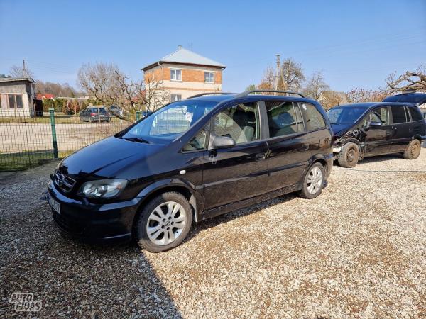 Black Opel Zafira 2003 in Prienai, with an engine capacity of 2.20 L and mileage of 384 thousand km for 400 €, photo 1 on AUTOMOTO.COM.LV