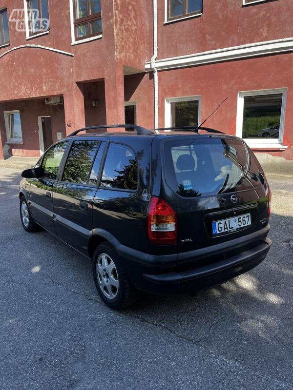 Black Opel Zafira 2003 in Vilnius, with an engine capacity of 2.00 L and mileage of 270 thousand km for 600 €, photo 3 on AUTOMOTO.COM.LV