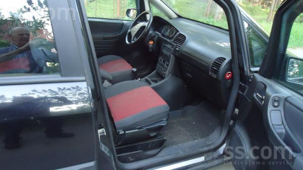 Melns Opel Zafira 2003 Rīga, ar dzinēja tilpumu 2.20 L un nobraukumu 330 tūkst. km par 1300 €, foto 8 vietnē AUTOMOTO.COM.LV