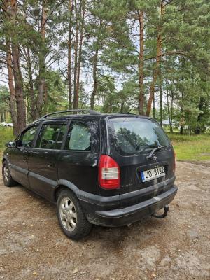 Black Opel Zafira 2003 in Riga, with an engine capacity of 1.80 L and mileage of 321 thousand km for 890 €, photo 4 on AUTOMOTO.COM.LV