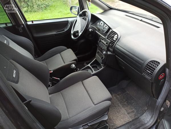 Melns Opel Zafira 2003 Viļņa, ar dzinēja tilpumu 2.20 L un nobraukumu 396 tūkst. km par 1000 €, foto 9 vietnē AUTOMOTO.COM.LV