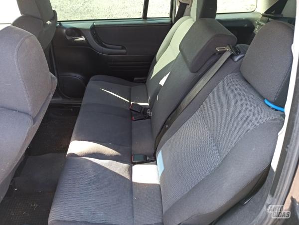 Melns Opel Zafira 2003 Viļņa, ar dzinēja tilpumu 2.20 L un nobraukumu 396 tūkst. km par 1000 €, foto 10 vietnē AUTOMOTO.COM.LV