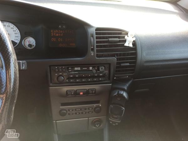 Melns Opel Zafira 2003 Viļņa, ar dzinēja tilpumu 2.20 L un nobraukumu 396 tūkst. km par 1000 €, foto 11 vietnē AUTOMOTO.COM.LV