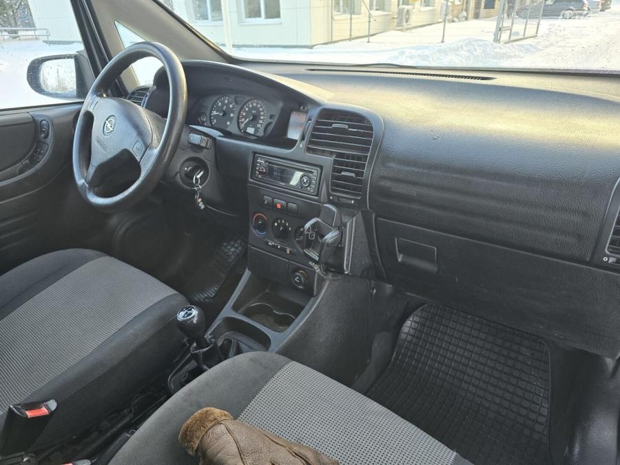 Melns Opel Zafira 2004 Radviliškis, ar dzinēja tilpumu 2.00 L un nobraukumu 329 tūkst. km par 1050 €, foto 18 vietnē AUTOMOTO.COM.LV