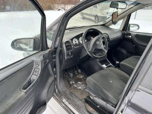 Melns Opel Zafira 2004 Vilkaviškis, ar dzinēja tilpumu 2.20 L un nobraukumu 180 tūkst. km par 950 €, foto 8 vietnē AUTOMOTO.COM.LV