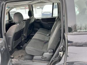 Melns Opel Zafira 2004 Vilkaviškis, ar dzinēja tilpumu 2.20 L un nobraukumu 180 tūkst. km par 950 €, foto 11 vietnē AUTOMOTO.COM.LV