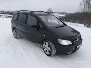 Black Opel Zafira 2004 in Ludza, with an engine capacity of 2.00 L and mileage of 302 thousand km for 990 €, photo 4 on AUTOMOTO.COM.LV