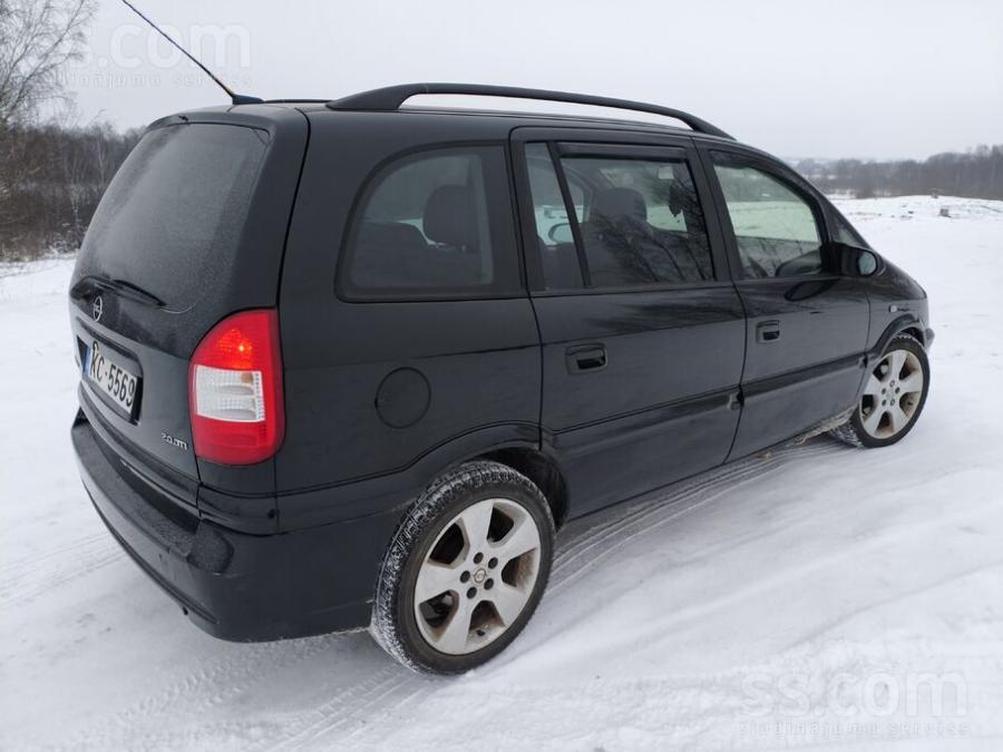 Black Opel Zafira 2004 in Ludza, with an engine capacity of 2.00 L and mileage of 302 thousand km for 990 €, photo 6 on AUTOMOTO.COM.LV