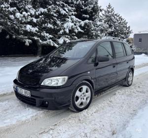 Melns Opel Zafira 2004 Viļņa, ar dzinēja tilpumu 2.17 L un nobraukumu 316 tūkst. km par 1500 €, foto  vietnē AUTOMOTO.COM.LV