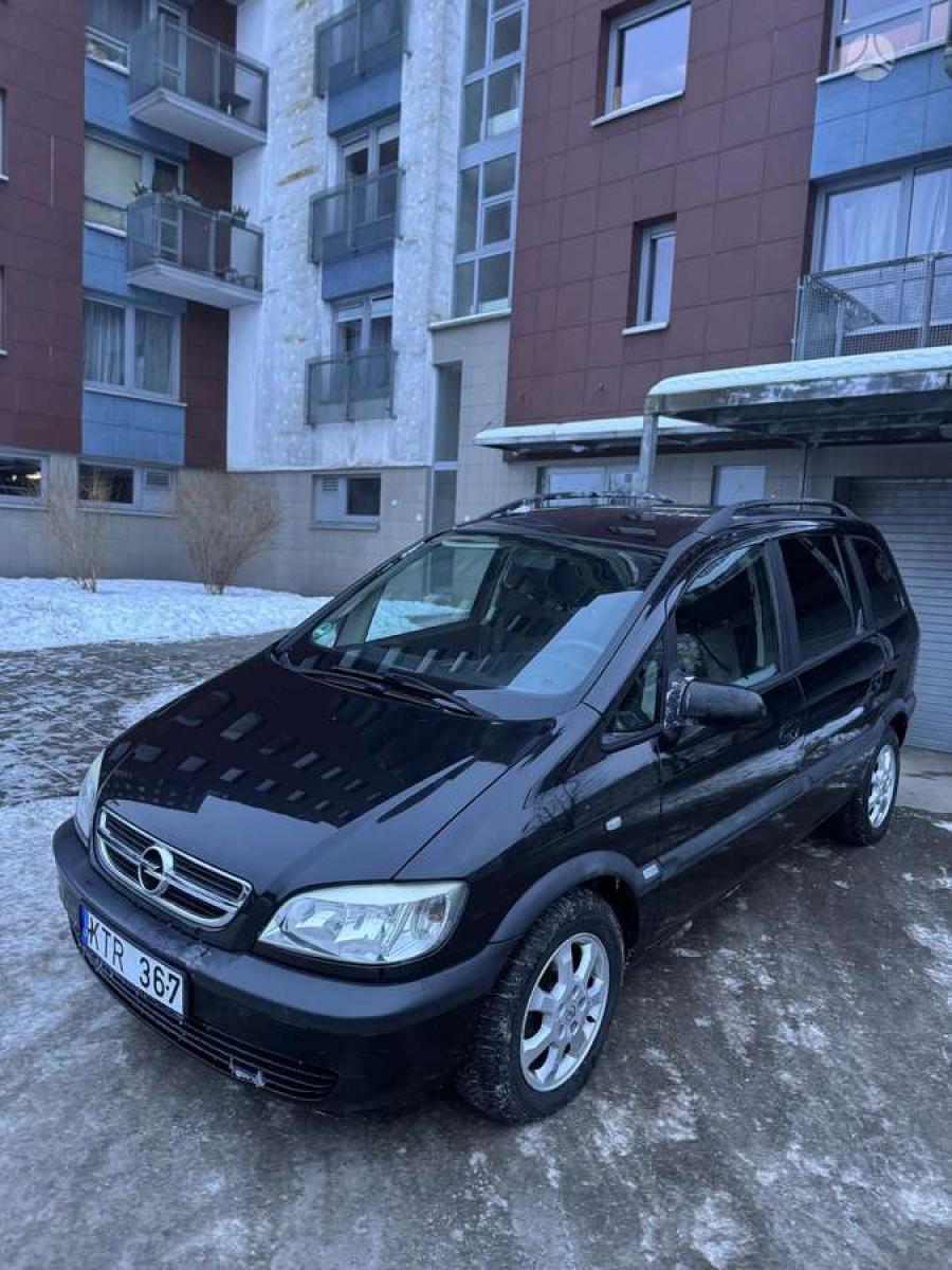 Black Opel Zafira 2004 in Klaipeda, with an engine capacity of 2.00 L and mileage of 314 thousand km for 1150 €, photo 3 on AUTOMOTO.COM.LV