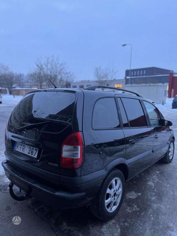 Melns Opel Zafira 2004 Klaipėda, ar dzinēja tilpumu 2.00 L un nobraukumu 314 tūkst. km par 1150 €, foto 5 vietnē AUTOMOTO.COM.LV