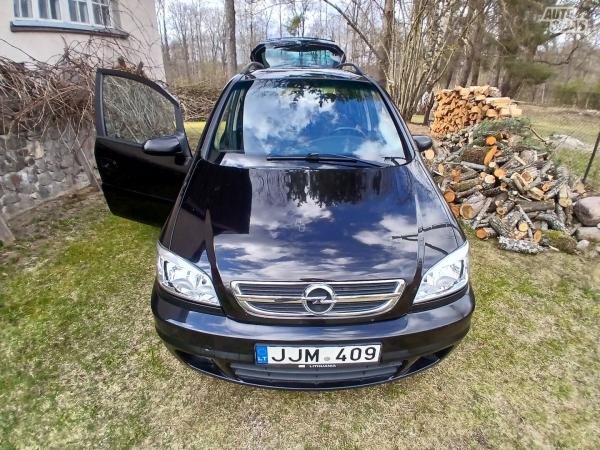 Melns Opel Zafira 2004 Kazlų Rūda, ar dzinēja tilpumu 2.20 L un nobraukumu 270 tūkst. km par 750 €, foto 1 vietnē AUTOMOTO.COM.LV