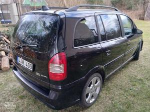 Melns Opel Zafira 2004 Kazlų Rūda, ar dzinēja tilpumu 2.20 L un nobraukumu 270 tūkst. km par 750 €, foto 5 vietnē AUTOMOTO.COM.LV