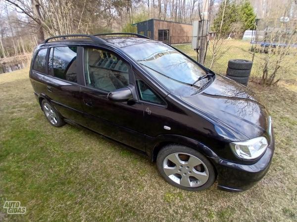 Melns Opel Zafira 2004 Kazlų Rūda, ar dzinēja tilpumu 2.20 L un nobraukumu 270 tūkst. km par 750 €, foto 9 vietnē AUTOMOTO.COM.LV