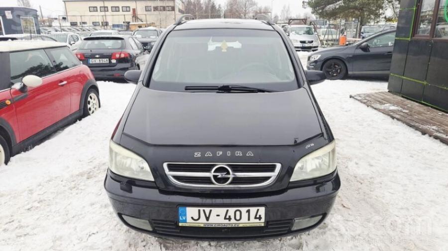 Black Opel Zafira 2004 in Riga, with an engine capacity of 2.00 L and mileage of 410 thousand km for 1500 €, photo 3 on AUTOMOTO.COM.LV