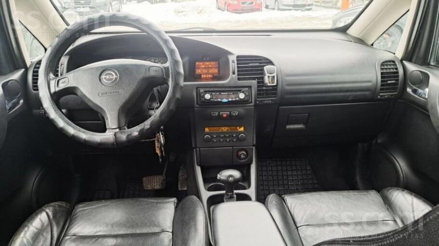 Black Opel Zafira 2004 in Riga, with an engine capacity of 2.00 L and mileage of 410 thousand km for 1500 €, photo 6 on AUTOMOTO.COM.LV