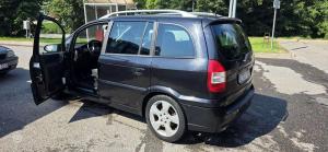 Melns Opel Zafira 2004 Viļņa, ar dzinēja tilpumu 1.80 L un nobraukumu 257 tūkst. km par 1200 €, foto 4 vietnē AUTOMOTO.COM.LV