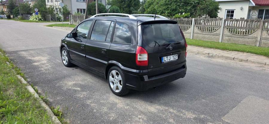 Melns Opel Zafira 2004 Viļņa, ar dzinēja tilpumu 1.80 L un nobraukumu 257 tūkst. km par 1200 €, foto 8 vietnē AUTOMOTO.COM.LV